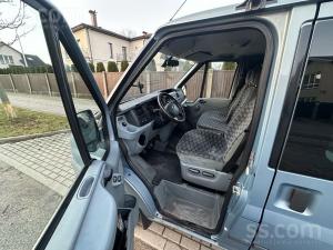 Zils Ford Tourneo 2010 Rīga, ar dzinēja tilpumu 2.20 L un nobraukumu 244 tūkst. km par 6500 €, foto 26 vietnē AUTOMOTO.COM.LV