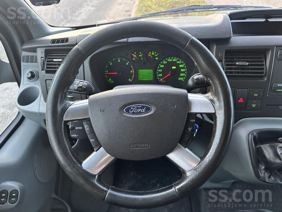 Zils Ford Tourneo 2010 Rīga, ar dzinēja tilpumu 2.20 L un nobraukumu 244 tūkst. km par 6500 €, foto 30 vietnē AUTOMOTO.COM.LV