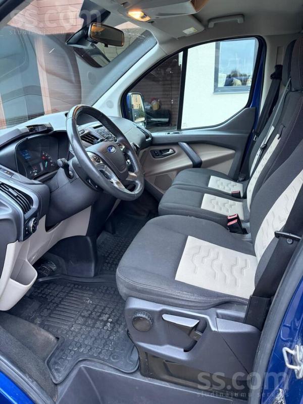 Zils Ford Tourneo 2014 Rīga, ar dzinēja tilpumu 2.00 L un nobraukumu 264 tūkst. km par 9800 €, foto 4 vietnē AUTOMOTO.COM.LV