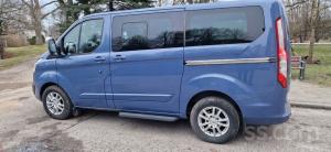Zils Ford Tourneo 2014 Rīga, ar dzinēja tilpumu 2.20 L un nobraukumu 219 tūkst. km par 15000 €, foto  vietnē AUTOMOTO.COM.LV