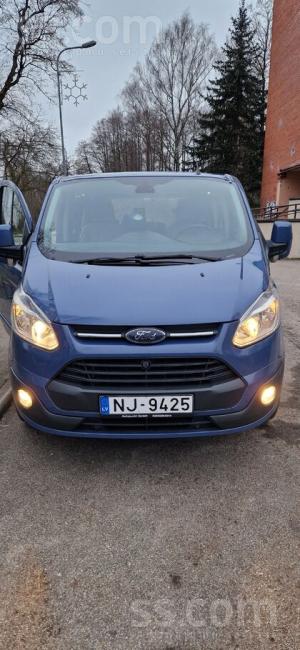 Zils Ford Tourneo 2014 Rīga, ar dzinēja tilpumu 2.20 L un nobraukumu 219 tūkst. km par 15000 €, foto 3 vietnē AUTOMOTO.COM.LV