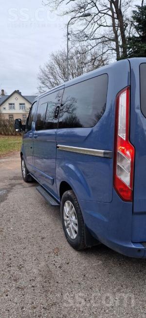 Zils Ford Tourneo 2014 Rīga, ar dzinēja tilpumu 2.20 L un nobraukumu 219 tūkst. km par 15000 €, foto 5 vietnē AUTOMOTO.COM.LV