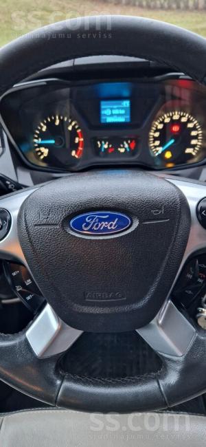 Zils Ford Tourneo 2014 Rīga, ar dzinēja tilpumu 2.20 L un nobraukumu 219 tūkst. km par 15000 €, foto 9 vietnē AUTOMOTO.COM.LV