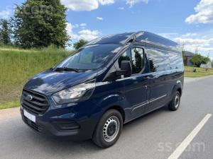 Zils Ford Tourneo 2019 Jelgava, ar dzinēja tilpumu 2.00 L un nobraukumu 191 tūkst. km par 12500 €, foto  vietnē AUTOMOTO.COM.LV