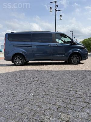 Blue Ford Tourneo 2021 in Ventspils, with an engine capacity of 2.00 L and mileage of 223 thousand km for 24500 €, photo 8 on AUTOMOTO.COM.LV