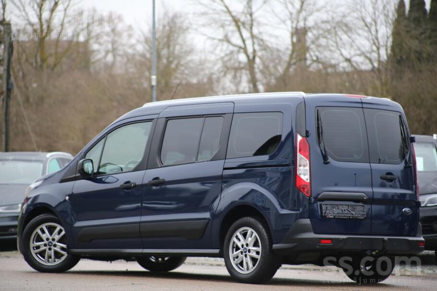 Blue Ford Tourneo 2019 in Tukums, with an engine capacity of 1.50 L and mileage of 205 thousand km for 9900 €, photo 3 on AUTOMOTO.COM.LV
