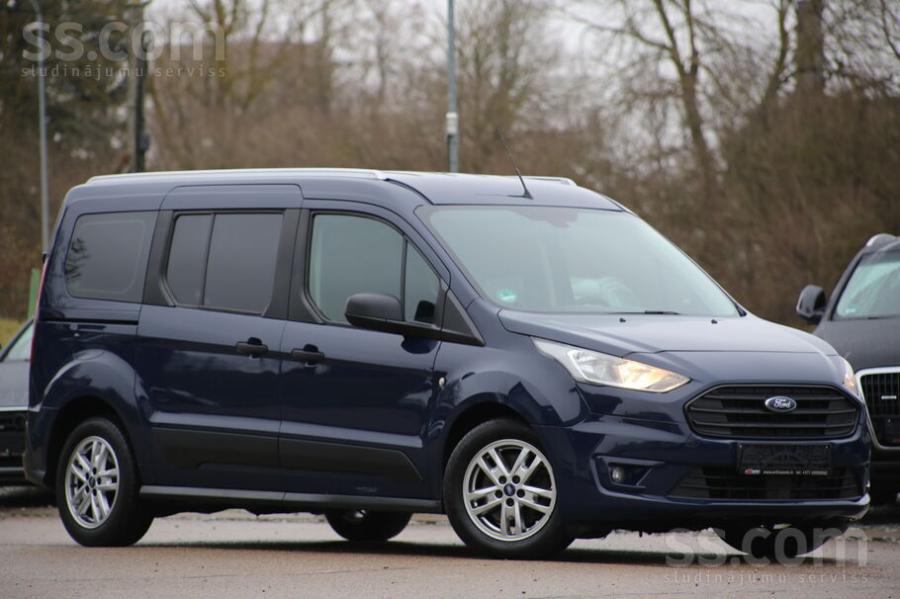Blue Ford Tourneo 2019 in Tukums, with an engine capacity of 1.50 L and mileage of 205 thousand km for 9900 €, photo 4 on AUTOMOTO.COM.LV