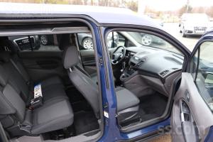 Blue Ford Tourneo 2019 in Tukums, with an engine capacity of 1.50 L and mileage of 205 thousand km for 9900 €, photo 7 on AUTOMOTO.COM.LV