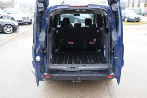 Blue Ford Tourneo 2019 in Tukums, with an engine capacity of 1.50 L and mileage of 205 thousand km for 9900 €, photo 13 on AUTOMOTO.COM.LV