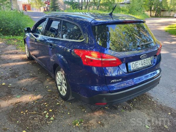 Blue Ford Tourneo 2016 in Riga, with an engine capacity of 1.60 L and mileage of 296 thousand km for 2300 €, photo 4 on AUTOMOTO.COM.LV