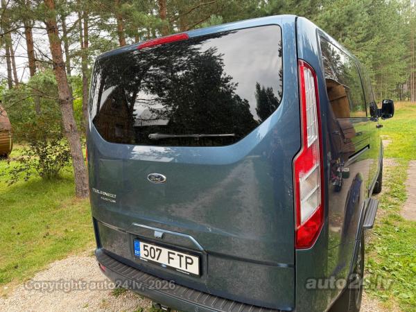 Zils Ford Tourneo 2019 Tallina, ar dzinēja tilpumu 2.00 L un nobraukumu 261 tūkst. km par 27500 €, foto 5 vietnē AUTOMOTO.COM.LV