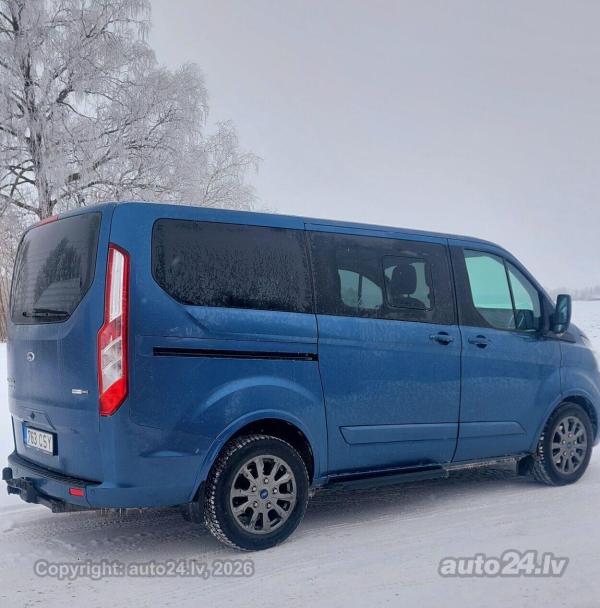 Zils Ford Tourneo 2022 Tartu, ar dzinēja tilpumu 2.00 L un nobraukumu 161 tūkst. km par 32500 €, foto 2 vietnē AUTOMOTO.COM.LV