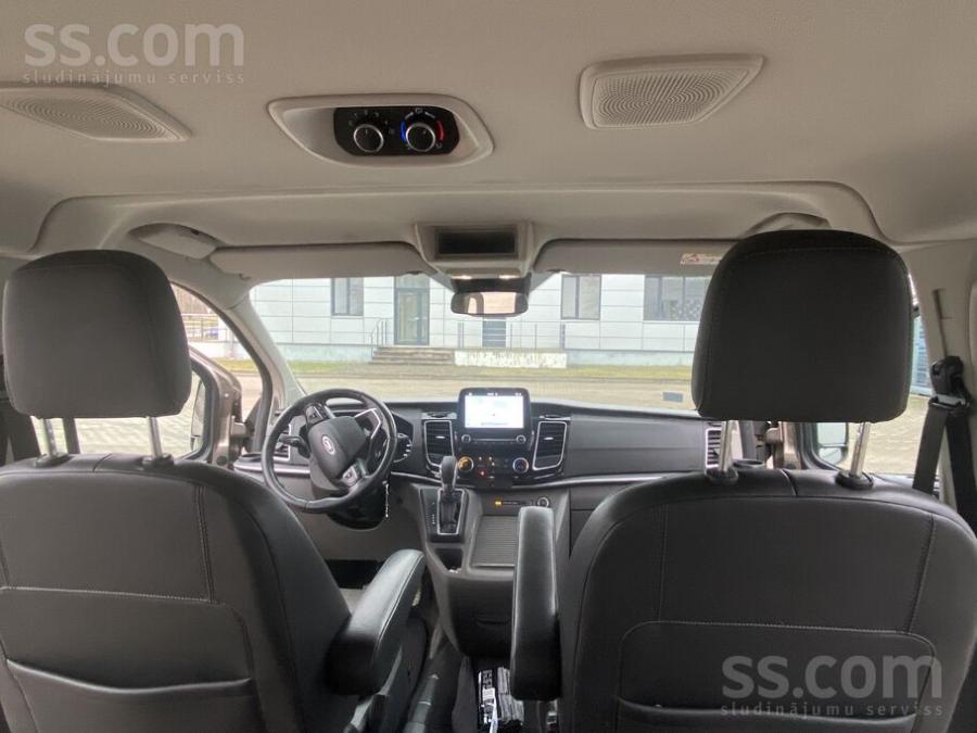 Brown Ford Tourneo 2018 in Tukums, with an engine capacity of 2.00 L and mileage of 131 thousand km for 20900 €, photo 8 on AUTOMOTO.COM.LV