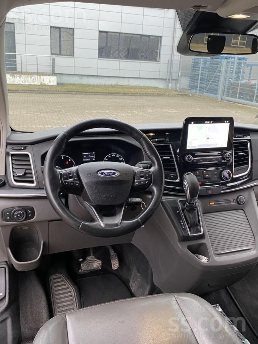 Brown Ford Tourneo 2018 in Tukums, with an engine capacity of 2.00 L and mileage of 131 thousand km for 20900 €, photo 9 on AUTOMOTO.COM.LV