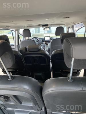 Brown Ford Tourneo 2018 in Tukums, with an engine capacity of 2.00 L and mileage of 131 thousand km for 20900 €, photo 10 on AUTOMOTO.COM.LV