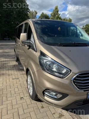 Brown Ford Tourneo 2022 in Riga, with an engine capacity of 2.00 L and mileage of 75 thousand km for 35090 €, photo  on AUTOMOTO.COM.LV