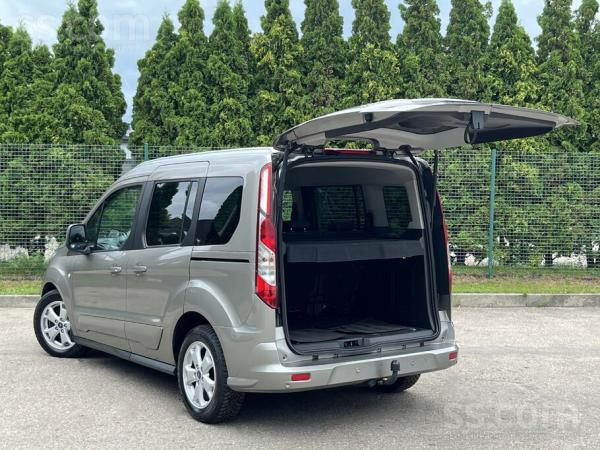 Brūns Ford Tourneo 2018 Jelgava, ar dzinēja tilpumu 1.50 L un nobraukumu 191 tūkst. km par 9590 €, foto 7 vietnē AUTOMOTO.COM.LV