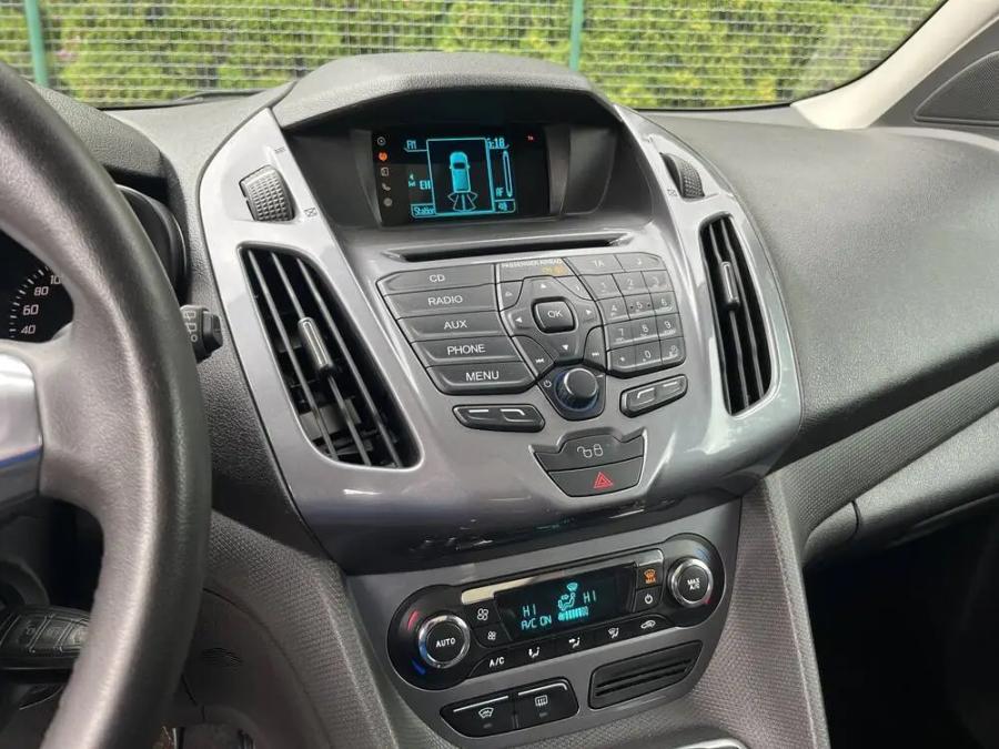 Brown Ford Tourneo 2018 in Jelgava, with an engine capacity of 1.50 L and mileage of 191 thousand km for 9590 €, photo 18 on AUTOMOTO.COM.LV