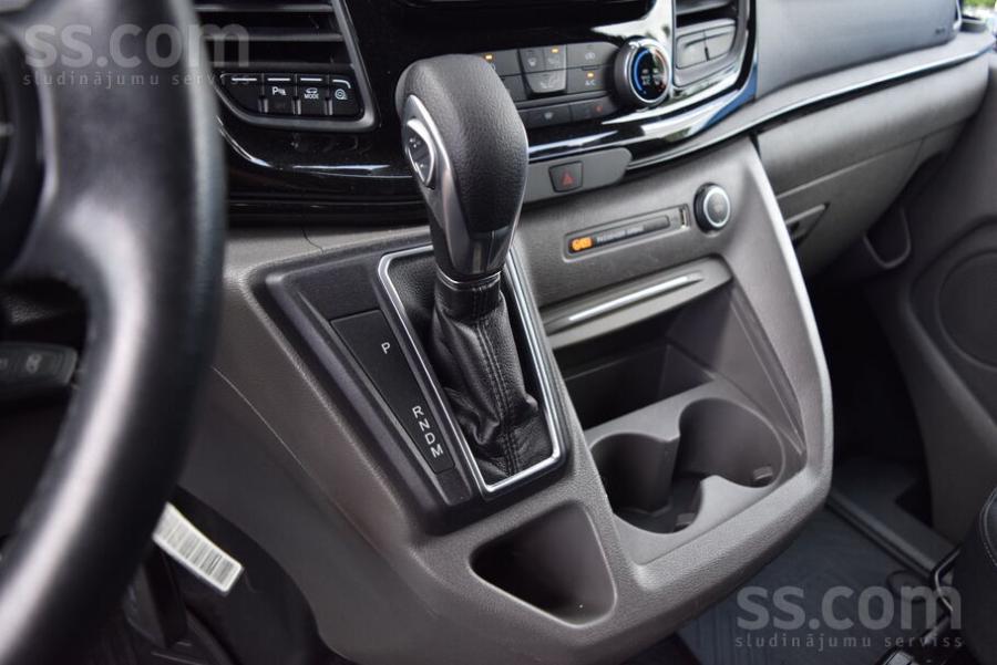 Brown Ford Tourneo 2021 in Riga, with an engine capacity of 2.00 L and mileage of 148 thousand km for 25900 €, photo 6 on AUTOMOTO.COM.LV