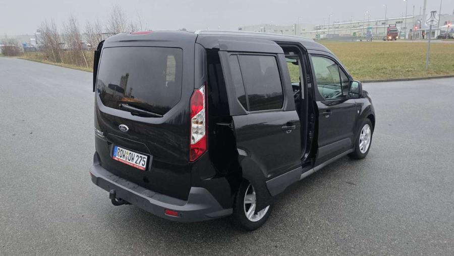 Melns Ford tourneo-connect 2015 Klaipėda, ar dzinēja tilpumu 1.60 L un nobraukumu 239 tūkst. km par 5990 €, foto 29 vietnē AUTOMOTO.COM.LV