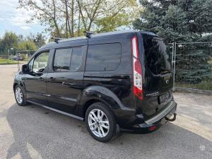 Black Ford tourneo-connect 2015 in Marijampole, with an engine capacity of 1.56 L and mileage of 160 thousand km for 6650 €, photo 6 on AUTOMOTO.COM.LV