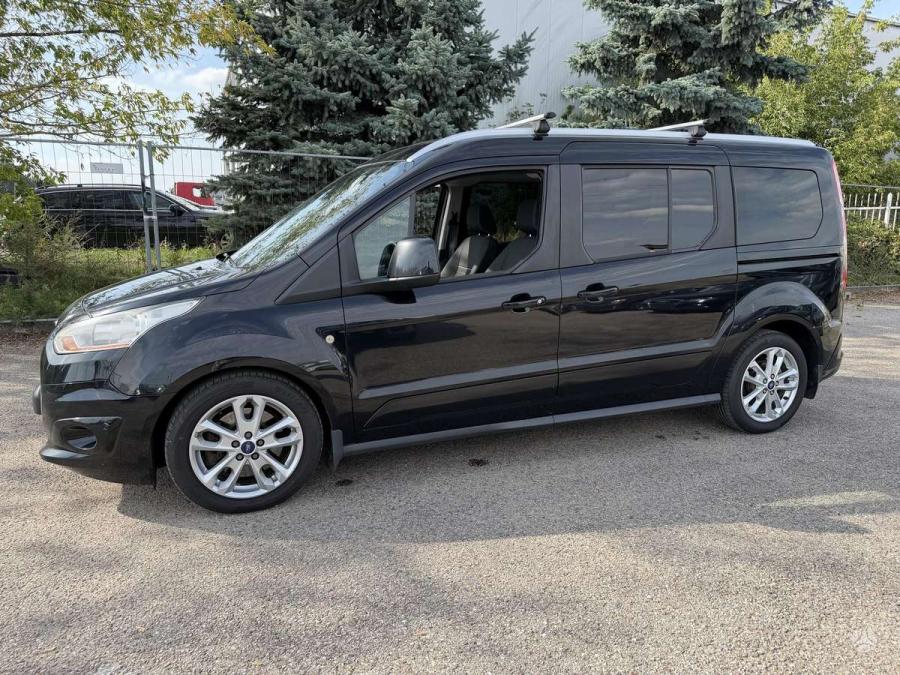 Black Ford tourneo-connect 2015 in Marijampole, with an engine capacity of 1.56 L and mileage of 160 thousand km for 6650 €, photo 9 on AUTOMOTO.COM.LV