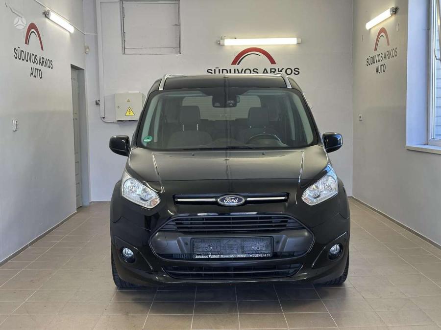 Black Ford tourneo-connect 2016 in Marijampole, with an engine capacity of 1.50 L and mileage of 214 thousand km for 8750 €, photo 4 on AUTOMOTO.COM.LV