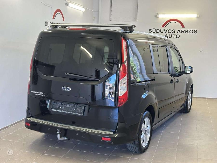 Black Ford tourneo-connect 2016 in Marijampole, with an engine capacity of 1.50 L and mileage of 214 thousand km for 8750 €, photo 10 on AUTOMOTO.COM.LV
