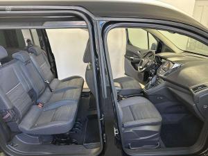 Black Ford tourneo-connect 2016 in Marijampole, with an engine capacity of 1.50 L and mileage of 214 thousand km for 8750 €, photo 14 on AUTOMOTO.COM.LV