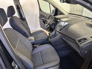 Black Ford tourneo-connect 2016 in Marijampole, with an engine capacity of 1.50 L and mileage of 214 thousand km for 8750 €, photo 15 on AUTOMOTO.COM.LV