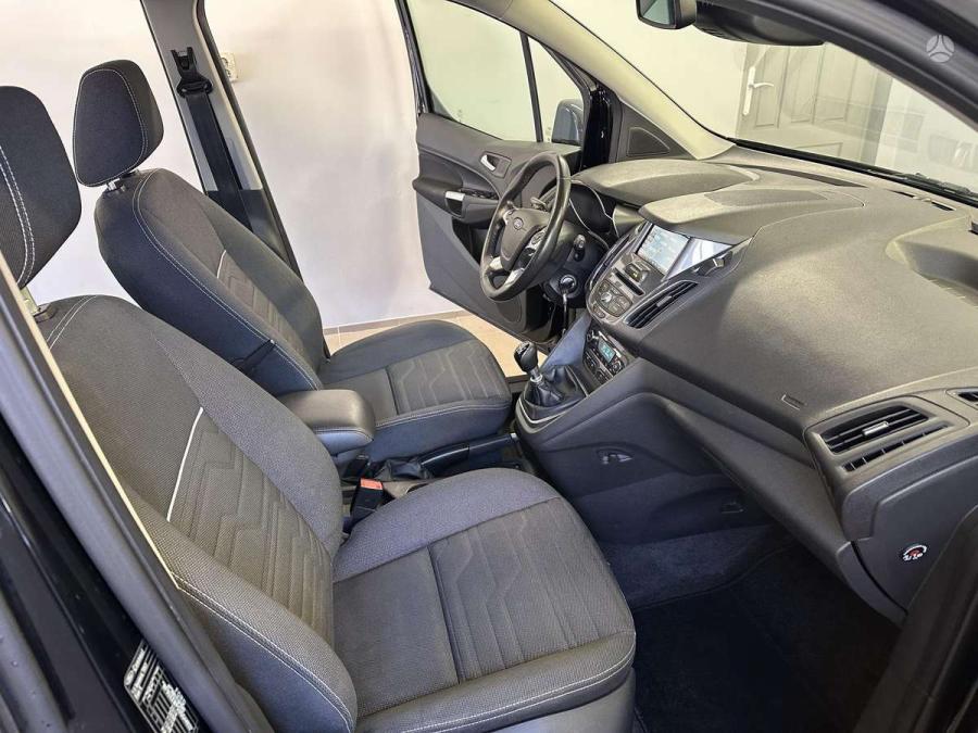 Black Ford tourneo-connect 2016 in Marijampole, with an engine capacity of 1.50 L and mileage of 214 thousand km for 8750 €, photo 15 on AUTOMOTO.COM.LV
