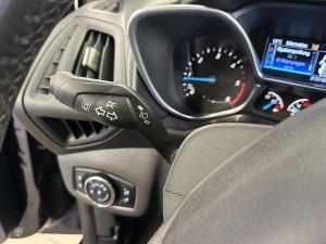 Black Ford tourneo-connect 2016 in Marijampole, with an engine capacity of 1.50 L and mileage of 214 thousand km for 8750 €, photo 27 on AUTOMOTO.COM.LV