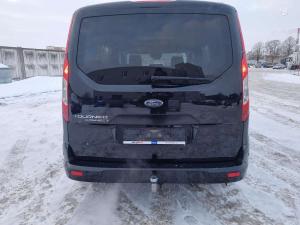 Black Ford tourneo-connect 2019 in Siauliai, with an engine capacity of 1.50 L and mileage of 154 thousand km for 12900 €, photo 9 on AUTOMOTO.COM.LV