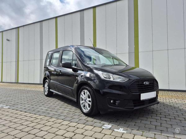 Black Ford tourneo-connect 2019 in Taurage, with an engine capacity of 1.00 L and mileage of 92 thousand km for 7700 €, photo 5 on AUTOMOTO.COM.LV