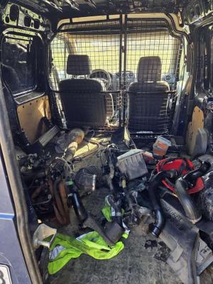 Zils Ford tourneo-connect 2013 Kauņa, ar dzinēja tilpumu 1.75 L un nobraukumu 180 tūkst. km par 500 €, foto 3 vietnē AUTOMOTO.COM.LV