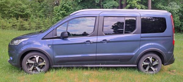 Blue Ford tourneo-connect 2021 in Kazlu Ruda, with an engine capacity of 1.50 L and mileage of 207 thousand km for 11900 €, photo 8 on AUTOMOTO.COM.LV