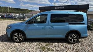 Blue Ford tourneo-connect 2022 in Vilnius, with an engine capacity of 1.97 L and mileage of 256 thousand km for 15600 €, photo 3 on AUTOMOTO.COM.LV