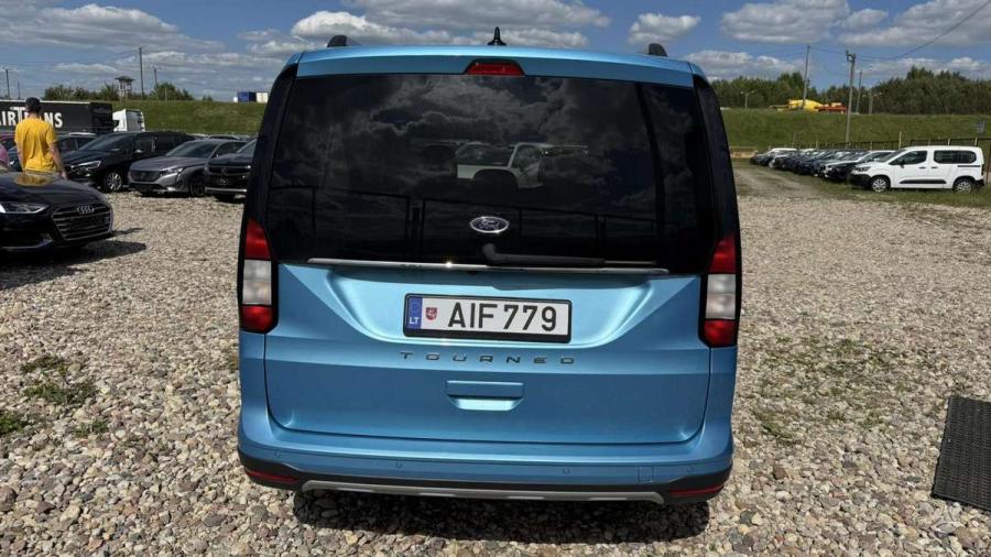 Blue Ford tourneo-connect 2022 in Vilnius, with an engine capacity of 1.97 L and mileage of 256 thousand km for 15600 €, photo 5 on AUTOMOTO.COM.LV