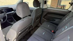 Blue Ford tourneo-connect 2022 in Vilnius, with an engine capacity of 1.97 L and mileage of 256 thousand km for 15600 €, photo 16 on AUTOMOTO.COM.LV