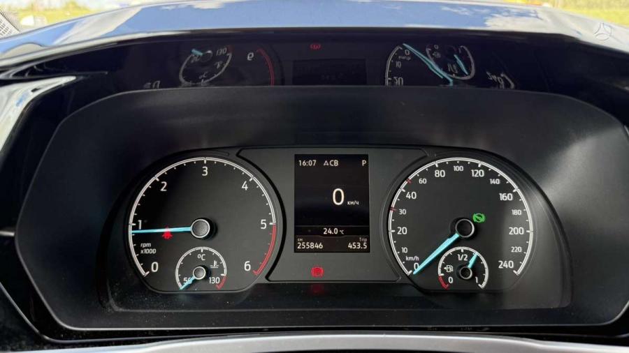 Blue Ford tourneo-connect 2022 in Vilnius, with an engine capacity of 1.97 L and mileage of 256 thousand km for 15600 €, photo 22 on AUTOMOTO.COM.LV
