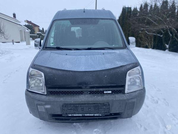 Blue Ford tourneo-connect 2005 in Birzai, with an engine capacity of 1.75 L and mileage of 237 thousand km for 2750 €, photo 6 on AUTOMOTO.COM.LV
