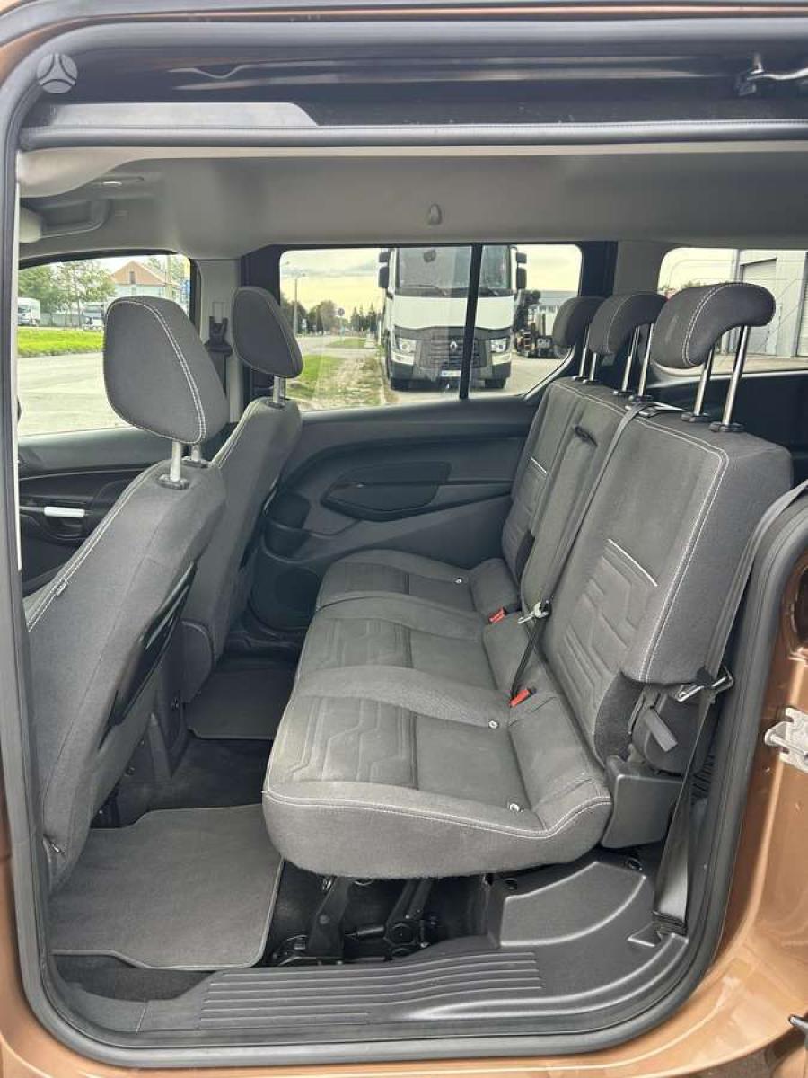 Brūns Ford tourneo-connect 2014 Marijampole, ar dzinēja tilpumu 1.56 L un nobraukumu 288 tūkst. km par 6999 €, foto 11 vietnē AUTOMOTO.COM.LV