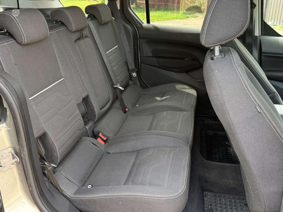 Brown Ford tourneo-connect 2016 in Ukmerge, with an engine capacity of 1.50 L and mileage of 285 thousand km for 6500 €, photo 12 on AUTOMOTO.COM.LV