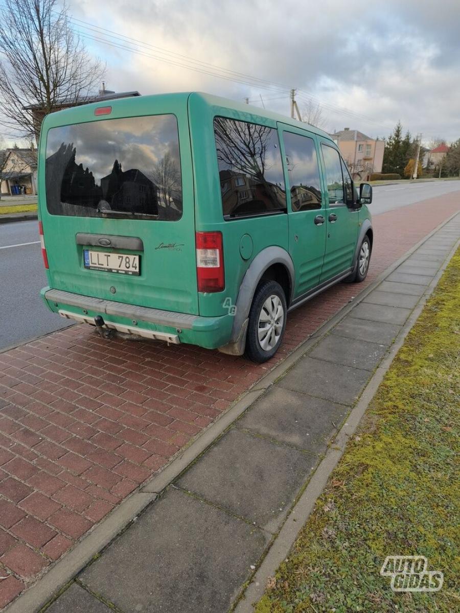 Green Ford tourneo-connect 2006 in Lazdijai, with an engine capacity of 1.80 L and mileage of 267 thousand km for 2500 €, photo 6 on AUTOMOTO.COM.LV
