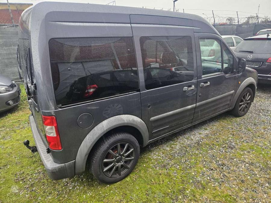 Pelēks Ford tourneo-connect 2008 Mažeikiai, ar dzinēja tilpumu 1.80 L un nobraukumu 189 tūkst. km par 3650 €, foto 3 vietnē AUTOMOTO.COM.LV