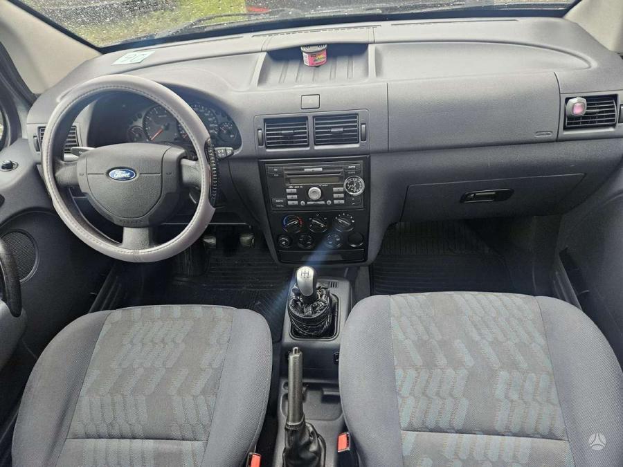 Pelēks Ford tourneo-connect 2008 Mažeikiai, ar dzinēja tilpumu 1.80 L un nobraukumu 189 tūkst. km par 3650 €, foto 7 vietnē AUTOMOTO.COM.LV