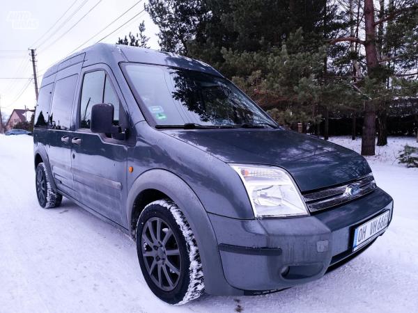 Pelēks Ford tourneo-connect 2008 Mažeikiai, ar dzinēja tilpumu 1.80 L un nobraukumu 231 tūkst. km par 3950 €, foto 1 vietnē AUTOMOTO.COM.LV