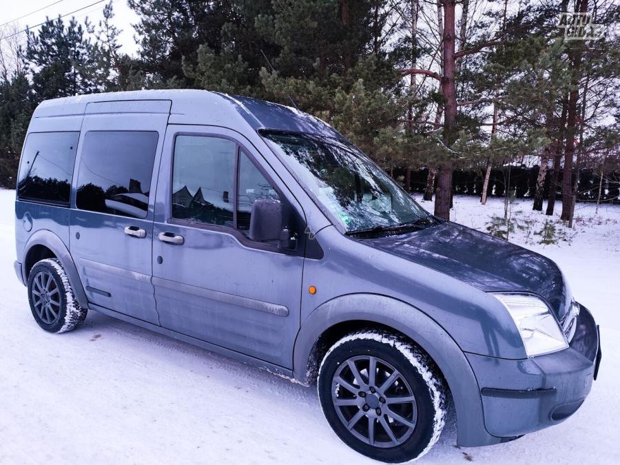 Grey Ford tourneo-connect 2008 in Mazeikiai, with an engine capacity of 1.80 L and mileage of 231 thousand km for 3950 €, photo 4 on AUTOMOTO.COM.LV