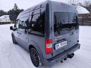 Grey Ford tourneo-connect 2008 in Mazeikiai, with an engine capacity of 1.80 L and mileage of 231 thousand km for 3950 €, photo 5 on AUTOMOTO.COM.LV