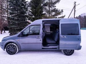 Grey Ford tourneo-connect 2008 in Mazeikiai, with an engine capacity of 1.80 L and mileage of 231 thousand km for 3950 €, photo 8 on AUTOMOTO.COM.LV